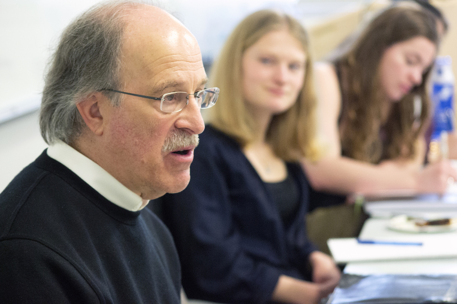 Visiting Professors Encourage Careers in Government