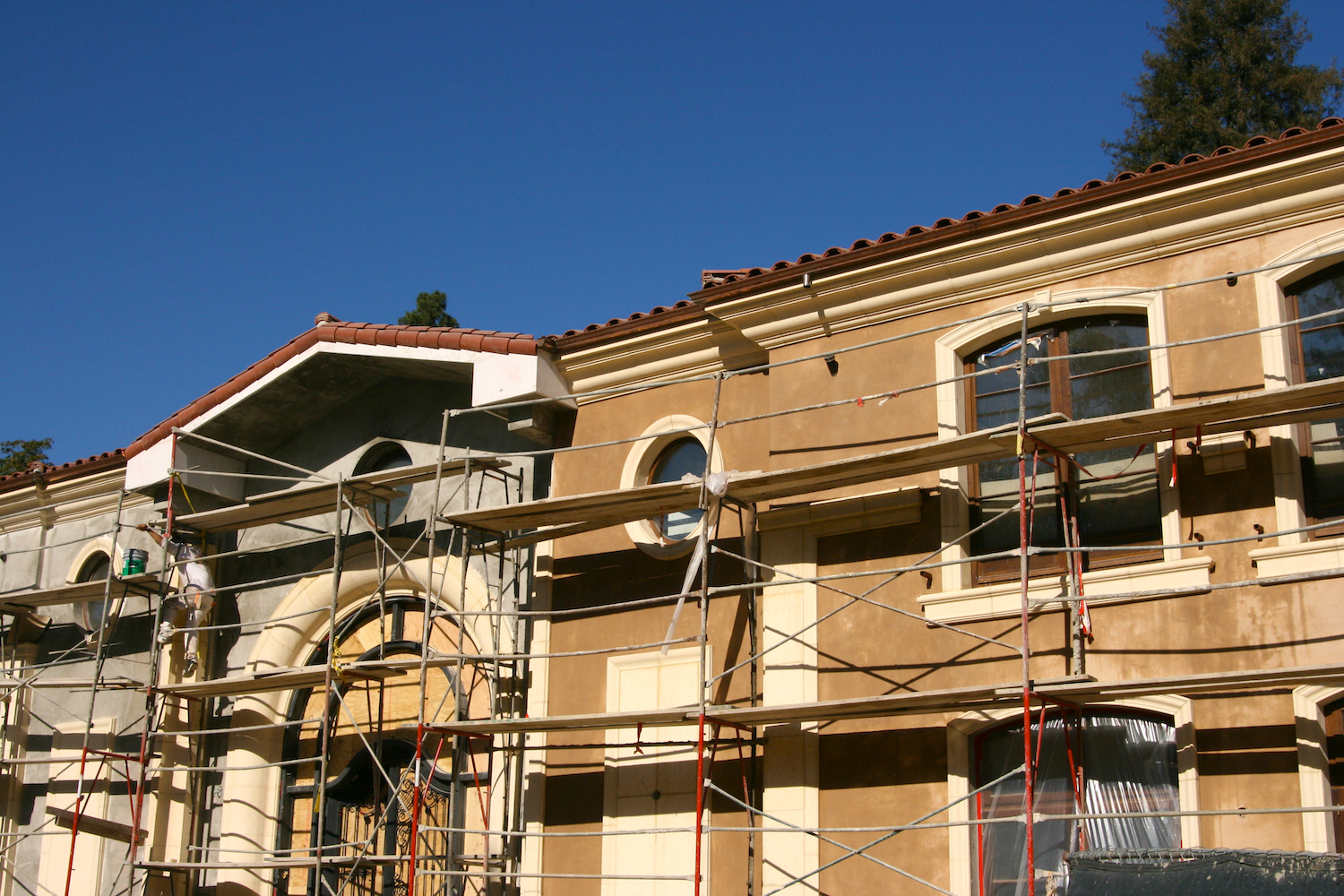 Housing Costs Dampen Residents’ Satisfaction With Life in Los Angeles